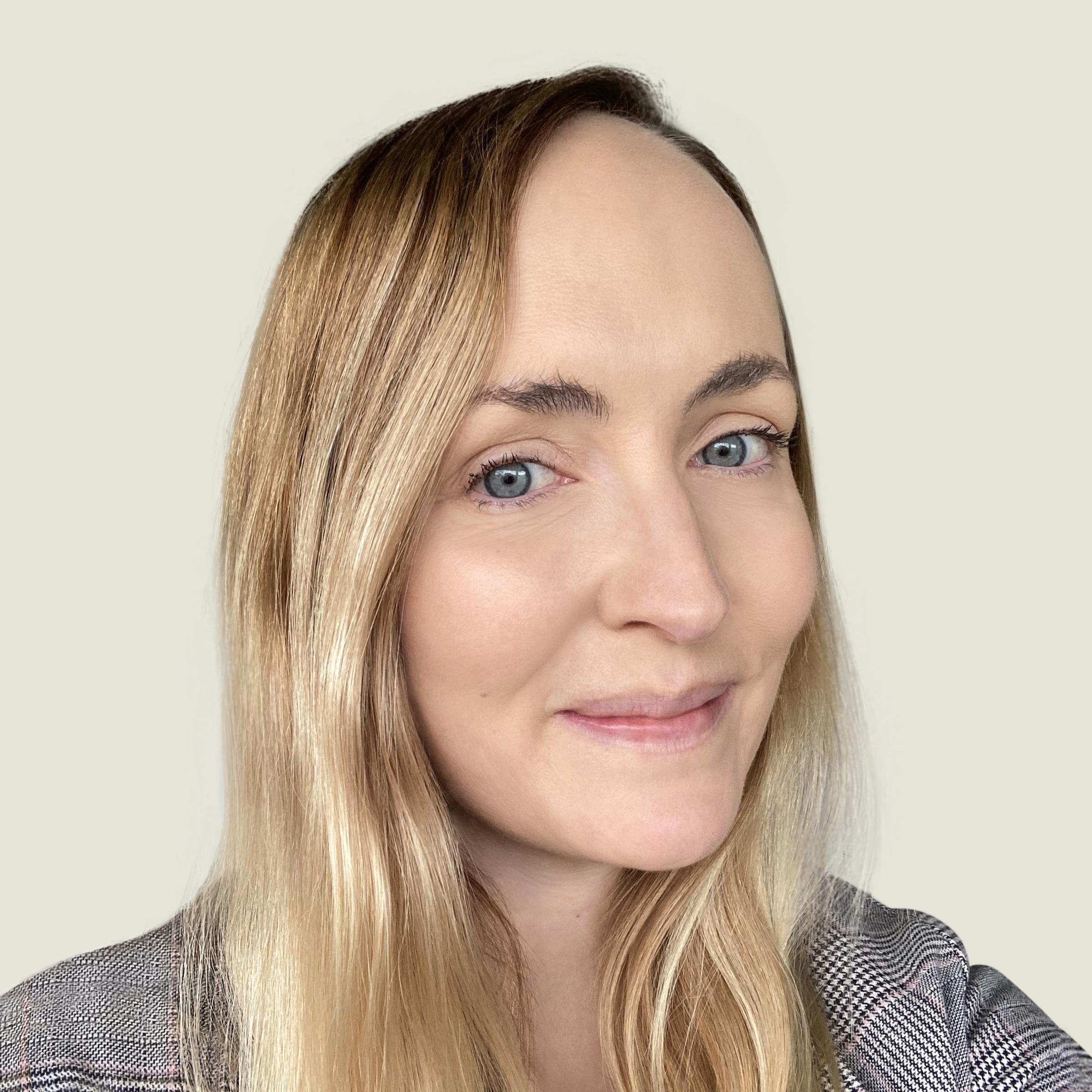 Hayley - Professional History Tutor - JTC Education